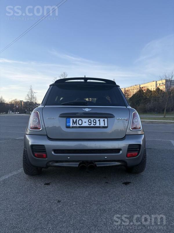 Grey MINI cooper-s 2008 in Riga, with an engine capacity of 1.60 L and mileage of 168 thousand km for 4500 €, photo 2 on AUTOMOTO.COM.LV