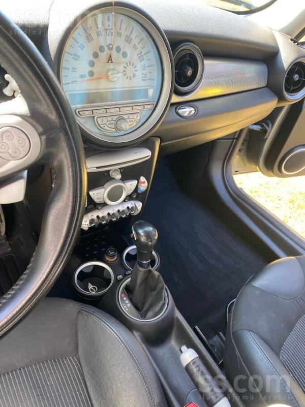 Grey MINI cooper-s 2008 in Riga, with an engine capacity of 1.60 L and mileage of 168 thousand km for 4500 €, photo 8 on AUTOMOTO.COM.LV