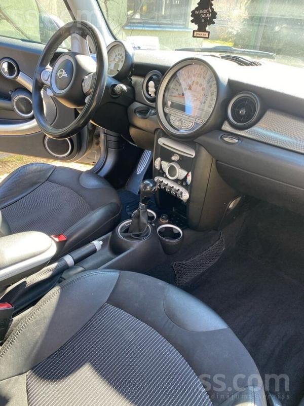 Grey MINI cooper-s 2008 in Riga, with an engine capacity of 1.60 L and mileage of 168 thousand km for 4500 €, photo 10 on AUTOMOTO.COM.LV