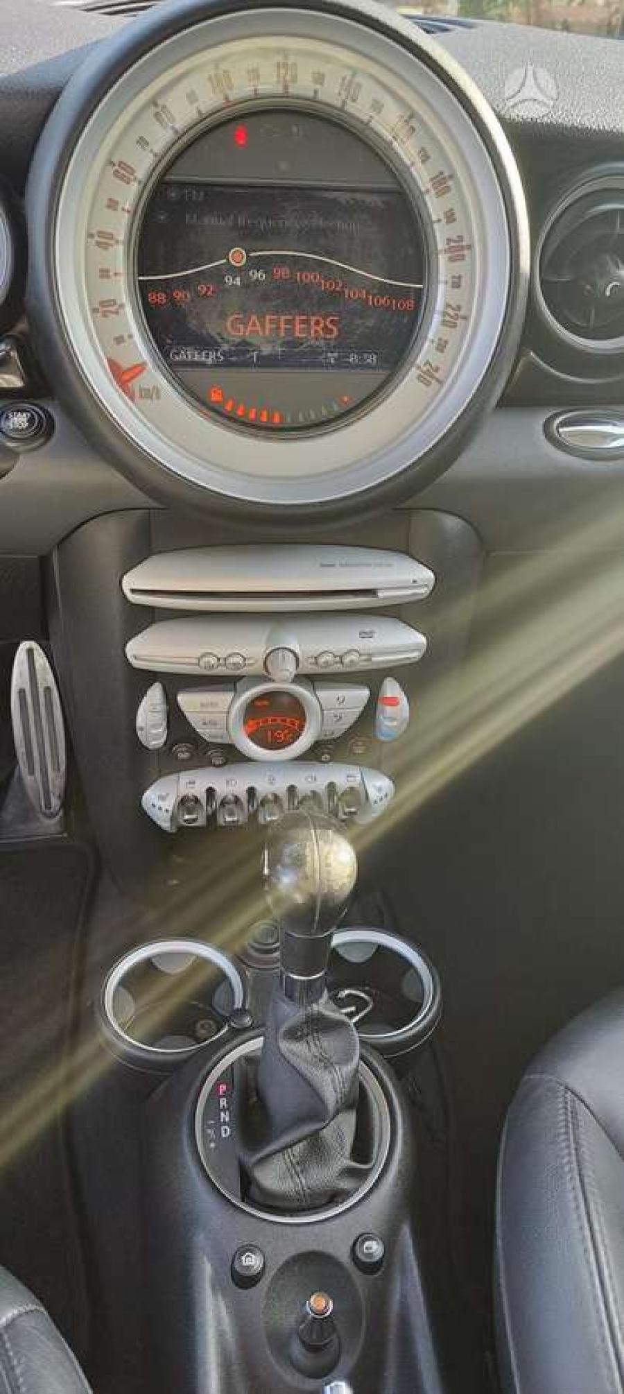 Pelēks MINI cooper-s 2008 Kauņa, ar dzinēja tilpumu 1.60 L un nobraukumu 172 tūkst. km par 4900 €, foto 10 vietnē AUTOMOTO.COM.LV