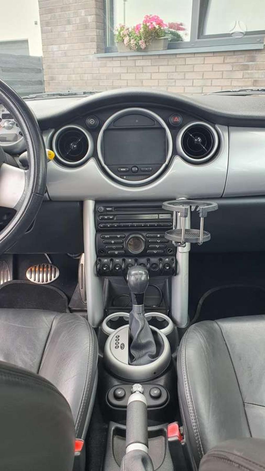 Pelēks MINI cooper-s 2008 Klaipėda, ar dzinēja tilpumu 1.60 L un nobraukumu 261 tūkst. km par 2500 €, foto 7 vietnē AUTOMOTO.COM.LV