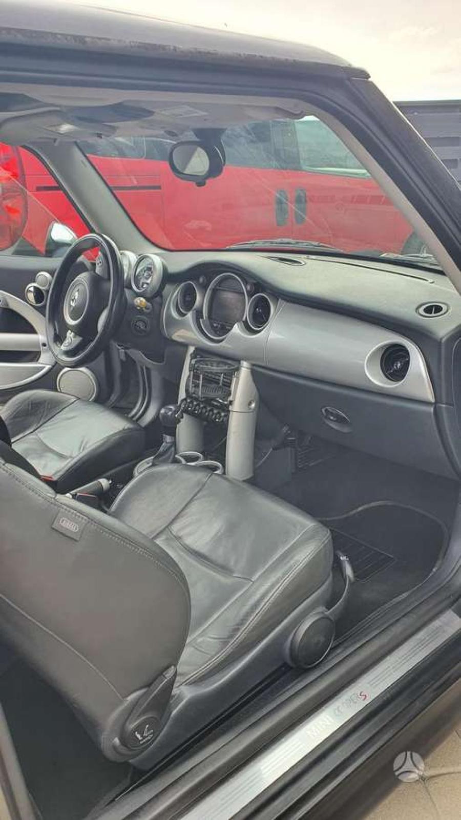 Pelēks MINI cooper-s 2008 Klaipėda, ar dzinēja tilpumu 1.60 L un nobraukumu 261 tūkst. km par 2500 €, foto 12 vietnē AUTOMOTO.COM.LV