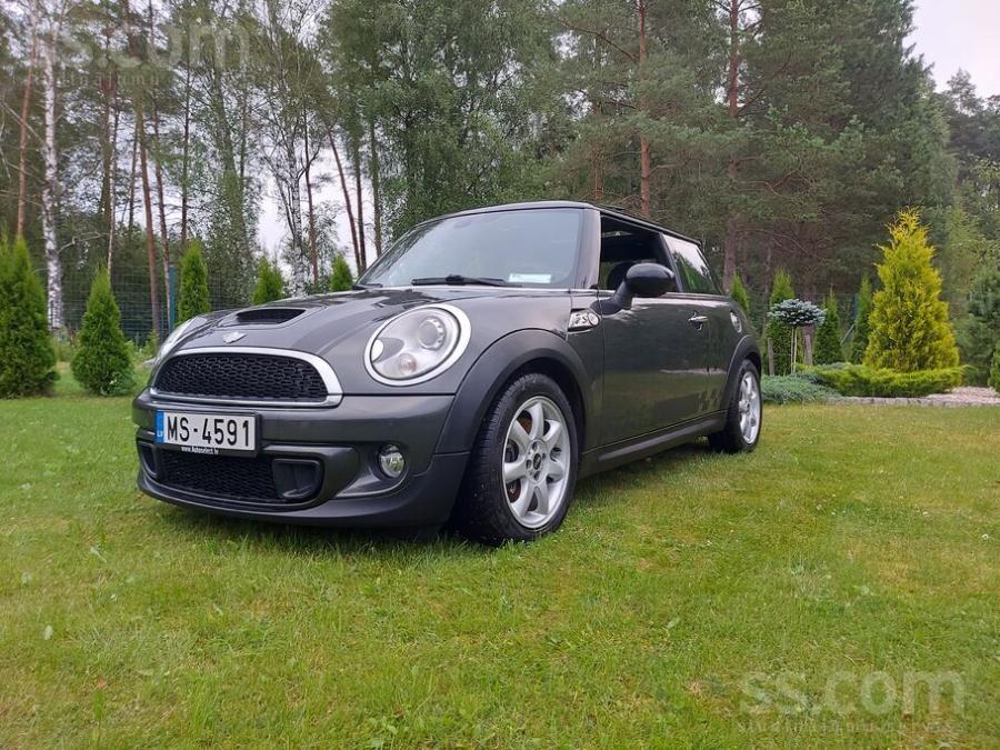 Grey MINI cooper-s 2011 in Ogre, with an engine capacity of 1.60 L and mileage of 335 thousand km for 4750 €, photo 2 on AUTOMOTO.COM.LV