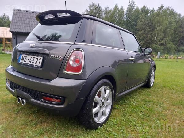 Grey MINI cooper-s 2011 in Ogre, with an engine capacity of 1.60 L and mileage of 335 thousand km for 4750 €, photo 4 on AUTOMOTO.COM.LV