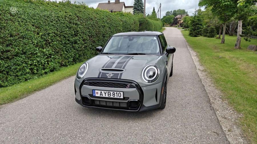 Grey MINI cooper-s 2023 in Vilnius, with an engine capacity of 2.00 L and mileage of 55 thousand km for 25500 €, photo 3 on AUTOMOTO.COM.LV