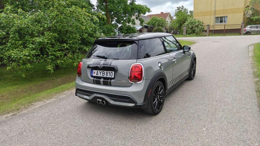 Grey MINI cooper-s 2023 in Vilnius, with an engine capacity of 2.00 L and mileage of 55 thousand km for 25500 €, photo 8 on AUTOMOTO.COM.LV