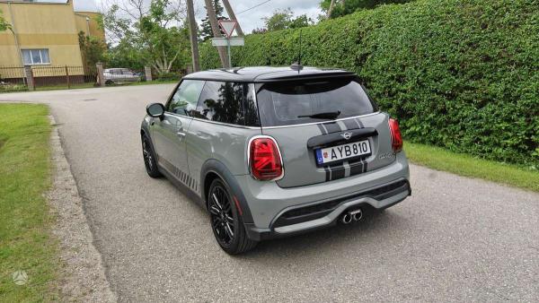 Grey MINI cooper-s 2023 in Vilnius, with an engine capacity of 2.00 L and mileage of 55 thousand km for 25500 €, photo 9 on AUTOMOTO.COM.LV