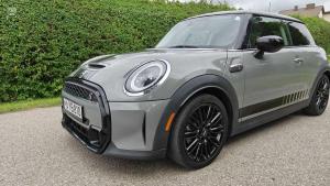 Grey MINI cooper-s 2023 in Vilnius, with an engine capacity of 2.00 L and mileage of 55 thousand km for 25500 €, photo 13 on AUTOMOTO.COM.LV