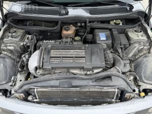 Grey MINI cooper-s 2003 in Riga, with an engine capacity of 1.60 L and mileage of 330 thousand km for 2390 €, photo 9 on AUTOMOTO.COM.LV