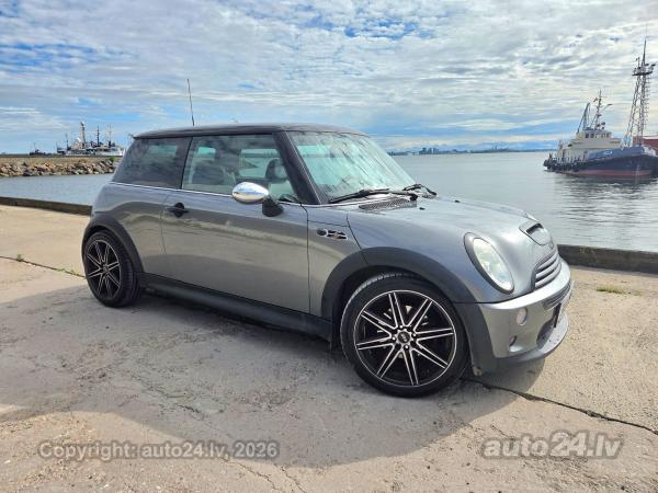 Pelēks MINI cooper-s 2003 Tallina, ar dzinēja tilpumu 1.60 L un nobraukumu 201 tūkst. km par 6500 €, foto 1 vietnē AUTOMOTO.COM.LV