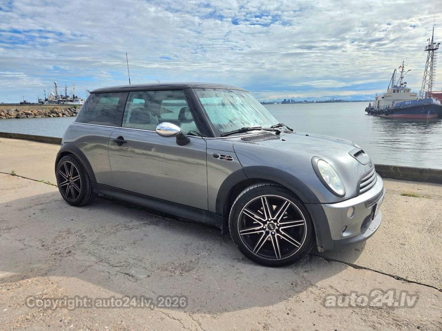 Pelēks MINI cooper-s 2003 Tallina, ar dzinēja tilpumu 1.60 L un nobraukumu 201 tūkst. km par 6500 €, foto 1 vietnē AUTOMOTO.COM.LV