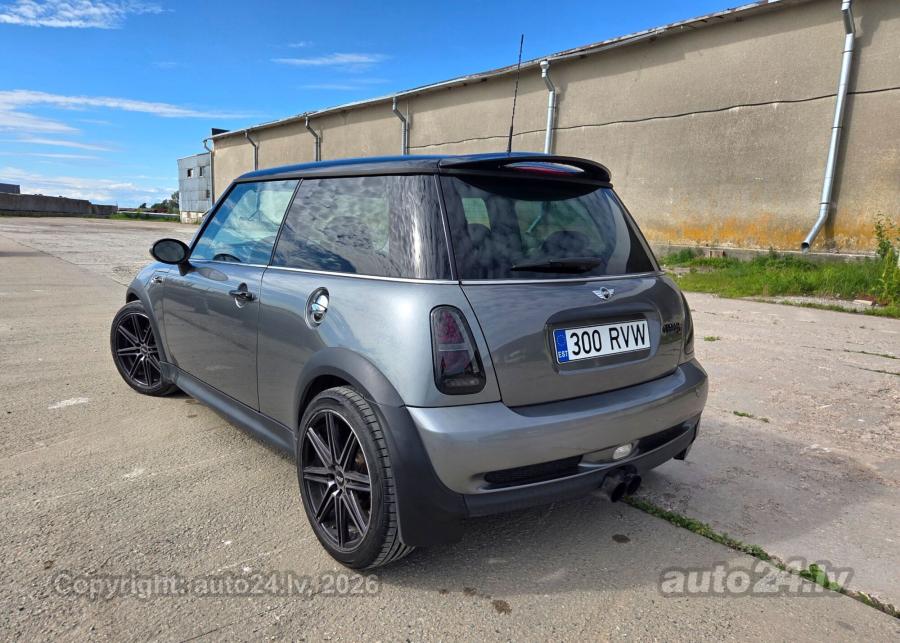 Pelēks MINI cooper-s 2003 Tallina, ar dzinēja tilpumu 1.60 L un nobraukumu 201 tūkst. km par 6500 €, foto 5 vietnē AUTOMOTO.COM.LV