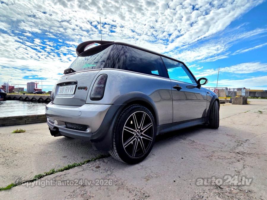 Pelēks MINI cooper-s 2003 Tallina, ar dzinēja tilpumu 1.60 L un nobraukumu 201 tūkst. km par 6500 €, foto 8 vietnē AUTOMOTO.COM.LV