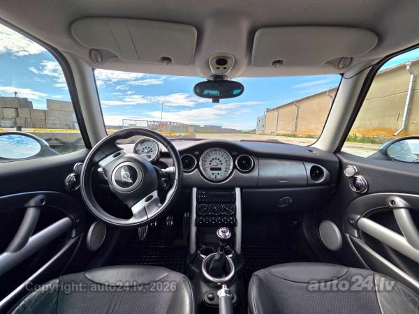 Pelēks MINI cooper-s 2003 Tallina, ar dzinēja tilpumu 1.60 L un nobraukumu 201 tūkst. km par 6500 €, foto 8 vietnē AUTOMOTO.COM.LV