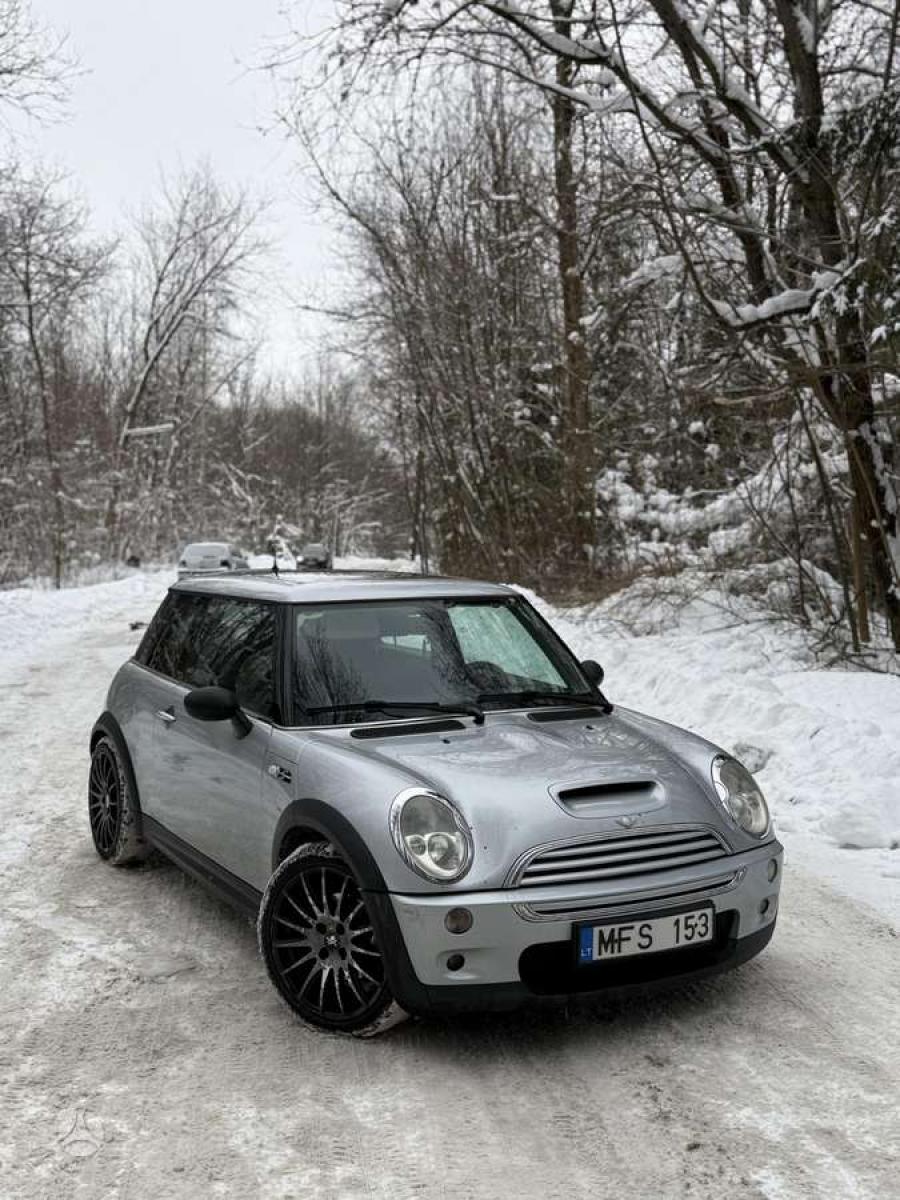 Pelēks MINI cooper-s 2004 Viļņa, ar dzinēja tilpumu 1.60 L un nobraukumu 267 tūkst. km par 2550 €, foto 2 vietnē AUTOMOTO.COM.LV