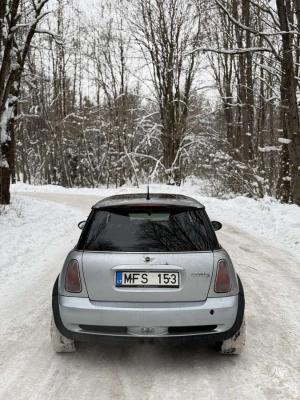 Pelēks MINI cooper-s 2004 Viļņa, ar dzinēja tilpumu 1.60 L un nobraukumu 267 tūkst. km par 2550 €, foto 4 vietnē AUTOMOTO.COM.LV