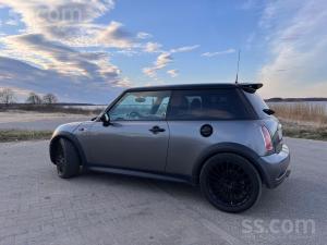 Grey MINI cooper-s 2004 in Riga, with an engine capacity of 1.60 L and mileage of 141 thousand km for 2700 €, photo 11 on AUTOMOTO.COM.LV