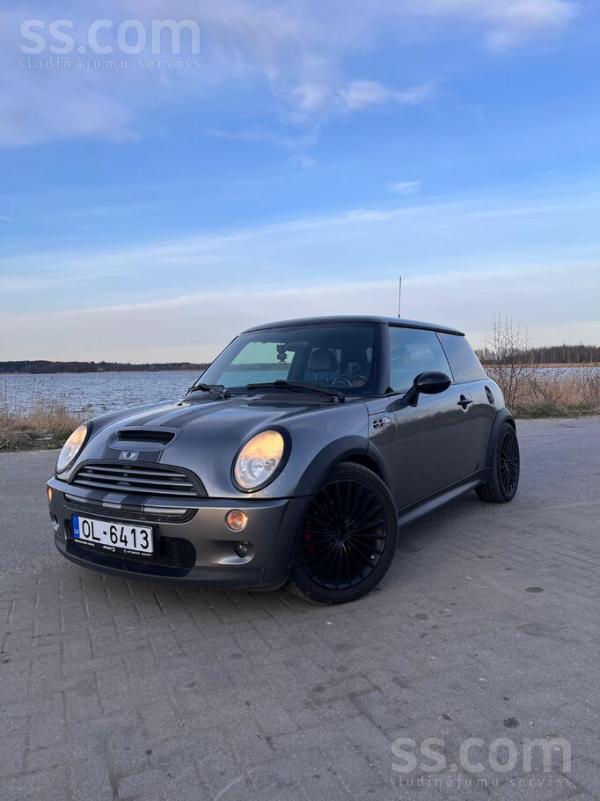 Grey MINI cooper-s 2004 in Riga, with an engine capacity of 1.60 L and mileage of 149 thousand km for 2000 €, photo 1 on AUTOMOTO.COM.LV
