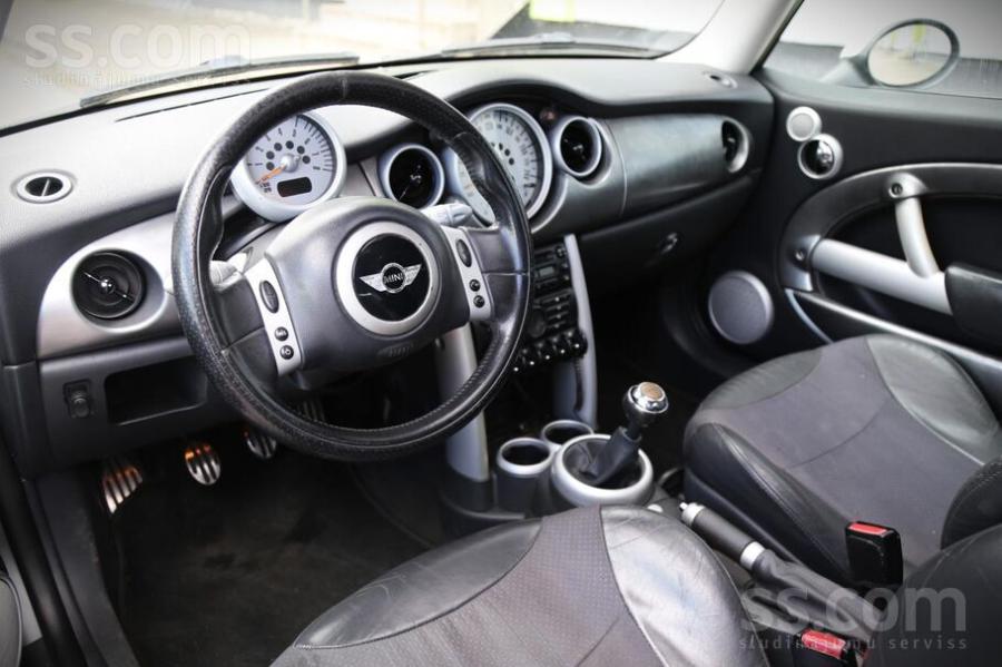 Pelēks MINI cooper-s 2004 Rīga, ar dzinēja tilpumu 1.60 L un nobraukumu 225 tūkst. km par 2795 €, foto 8 vietnē AUTOMOTO.COM.LV