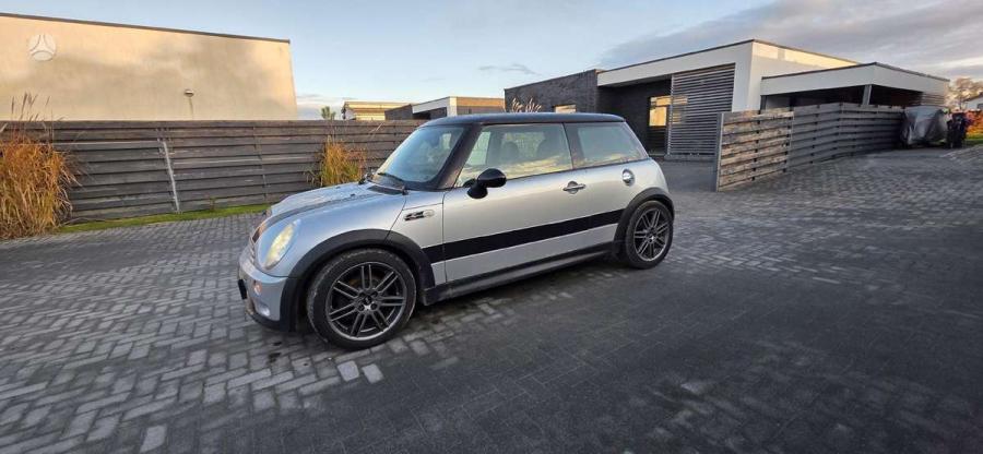 Pelēks MINI cooper-s 2006 Viļņa, ar dzinēja tilpumu 0.00 L un nobraukumu 170 tūkst. km par 3500 €, foto 4 vietnē AUTOMOTO.COM.LV