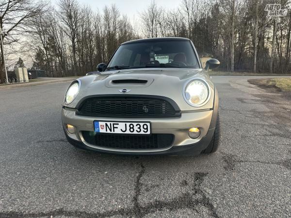Pelēks MINI cooper-s 2007 Prienai, ar dzinēja tilpumu 1.60 L un nobraukumu 182 tūkst. km par 3300 €, foto 3 vietnē AUTOMOTO.COM.LV