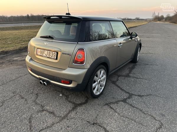 Pelēks MINI cooper-s 2007 Prienai, ar dzinēja tilpumu 1.60 L un nobraukumu 182 tūkst. km par 3300 €, foto 5 vietnē AUTOMOTO.COM.LV