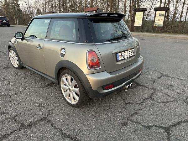 Pelēks MINI cooper-s 2007 Prienai, ar dzinēja tilpumu 1.60 L un nobraukumu 182 tūkst. km par 3300 €, foto 6 vietnē AUTOMOTO.COM.LV