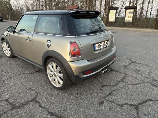 Pelēks MINI cooper-s 2007 Prienai, ar dzinēja tilpumu 1.60 L un nobraukumu 182 tūkst. km par 3300 €, foto 7 vietnē AUTOMOTO.COM.LV