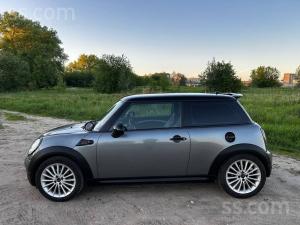 Grey MINI cooper-s 2007 in Riga, with an engine capacity of 1.60 L and mileage of 221 thousand km for 5600 €, photo 5 on AUTOMOTO.COM.LV