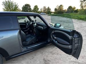 Grey MINI cooper-s 2007 in Riga, with an engine capacity of 1.60 L and mileage of 221 thousand km for 5600 €, photo 11 on AUTOMOTO.COM.LV