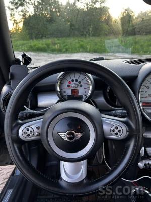 Grey MINI cooper-s 2007 in Riga, with an engine capacity of 1.60 L and mileage of 221 thousand km for 5600 €, photo 17 on AUTOMOTO.COM.LV