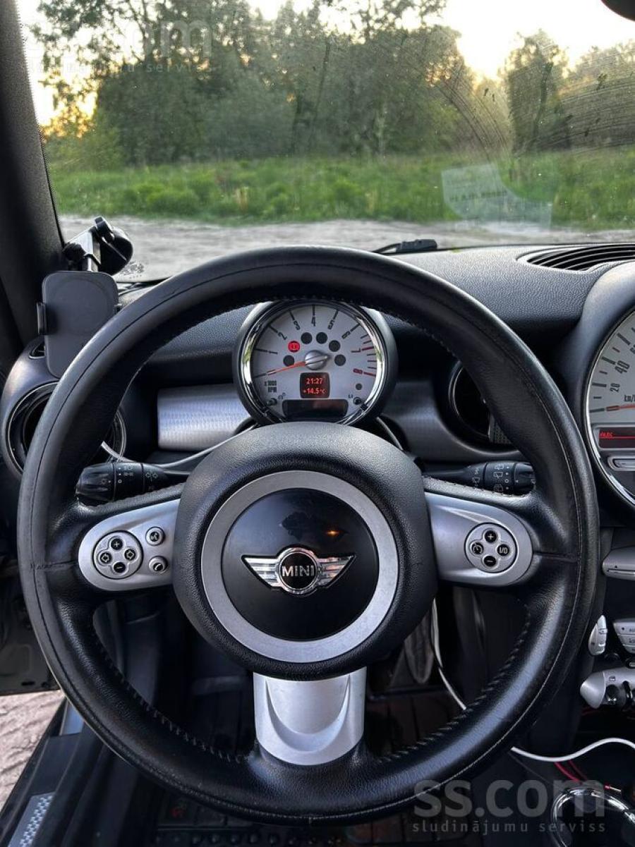 Grey MINI cooper-s 2007 in Riga, with an engine capacity of 1.60 L and mileage of 221 thousand km for 5600 €, photo 17 on AUTOMOTO.COM.LV
