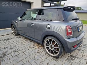 Pelēks MINI cooper-s 2007 Dobele, ar dzinēja tilpumu 1.60 L un nobraukumu 128 tūkst. km par 4000 €, foto 9 vietnē AUTOMOTO.COM.LV