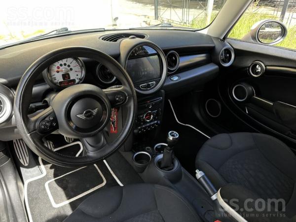 Grey MINI cooper-s 2007 in Riga, with an engine capacity of 1.60 L and mileage of 230 thousand km for 6100 €, photo 10 on AUTOMOTO.COM.LV
