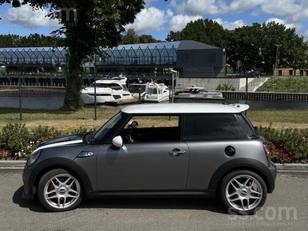 Pelēks MINI cooper-s 2007 Rīga, ar dzinēja tilpumu 1.60 L un nobraukumu 230 tūkst. km par 6100 €, foto 3 vietnē AUTOMOTO.COM.LV