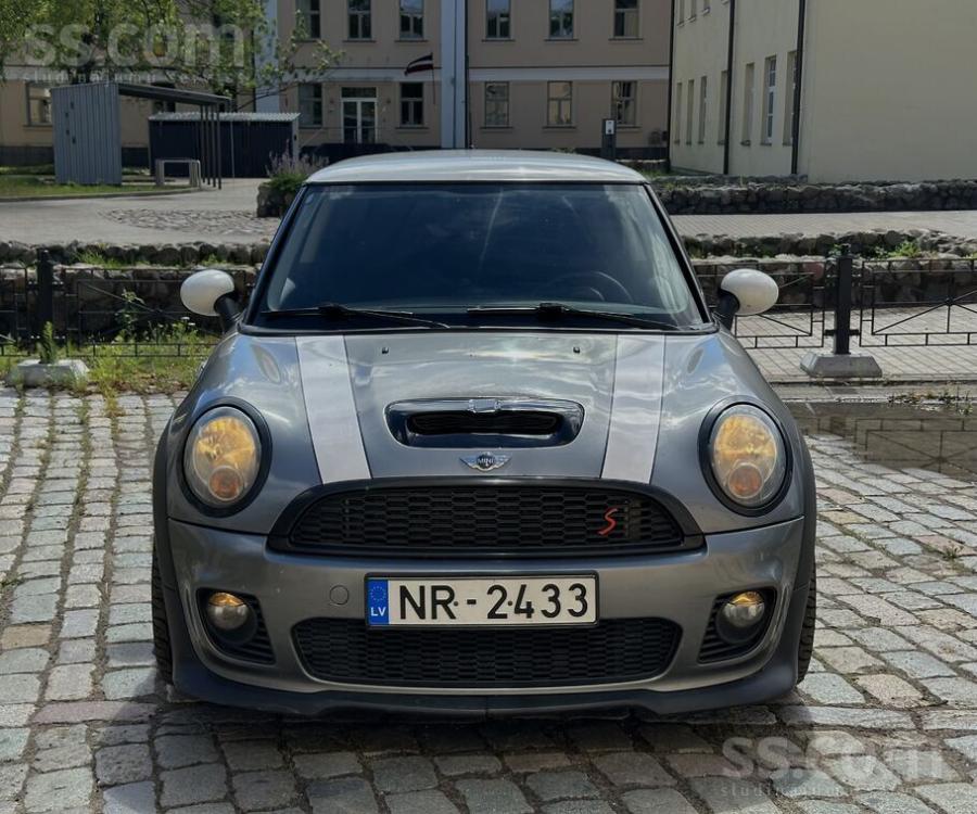 Pelēks MINI cooper-s 2007 Rīga, ar dzinēja tilpumu 1.60 L un nobraukumu 230 tūkst. km par 6100 €, foto 6 vietnē AUTOMOTO.COM.LV