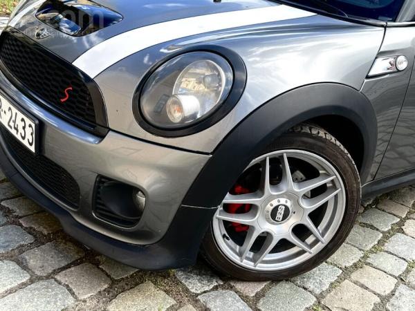 Pelēks MINI cooper-s 2007 Rīga, ar dzinēja tilpumu 1.60 L un nobraukumu 230 tūkst. km par 6100 €, foto 9 vietnē AUTOMOTO.COM.LV