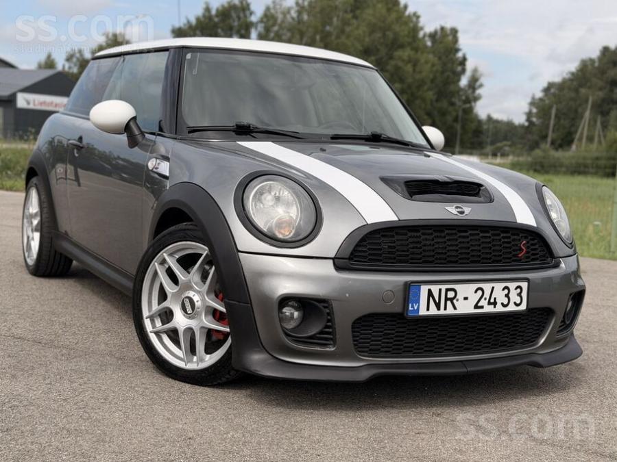 Grey MINI cooper-s 2007 in Ogre, with an engine capacity of 1.60 L and mileage of 234 thousand km for 5800 €, photo 1 on AUTOMOTO.COM.LV