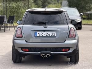 Grey MINI cooper-s 2007 in Ogre, with an engine capacity of 1.60 L and mileage of 234 thousand km for 5800 €, photo 11 on AUTOMOTO.COM.LV