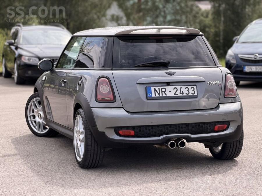 Grey MINI cooper-s 2007 in Ogre, with an engine capacity of 1.60 L and mileage of 234 thousand km for 5800 €, photo 12 on AUTOMOTO.COM.LV