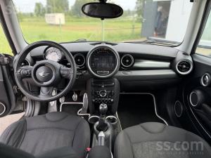 Grey MINI cooper-s 2007 in Ogre, with an engine capacity of 1.60 L and mileage of 234 thousand km for 5800 €, photo 14 on AUTOMOTO.COM.LV