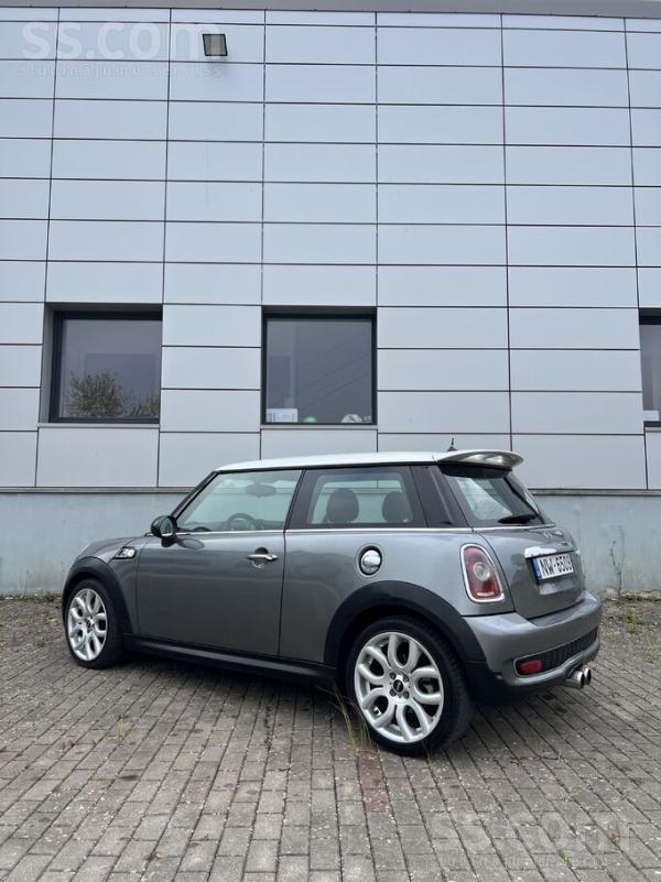Grey MINI cooper-s 2007 in Tukums, with an engine capacity of 1.60 L and mileage of 264 thousand km for 3150 €, photo 3 on AUTOMOTO.COM.LV