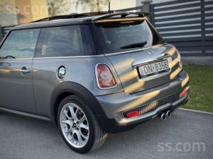 Grey MINI cooper-s 2008 in Jelgava, with an engine capacity of 1.60 L and mileage of 169 thousand km for 5950 €, photo 5 on AUTOMOTO.COM.LV