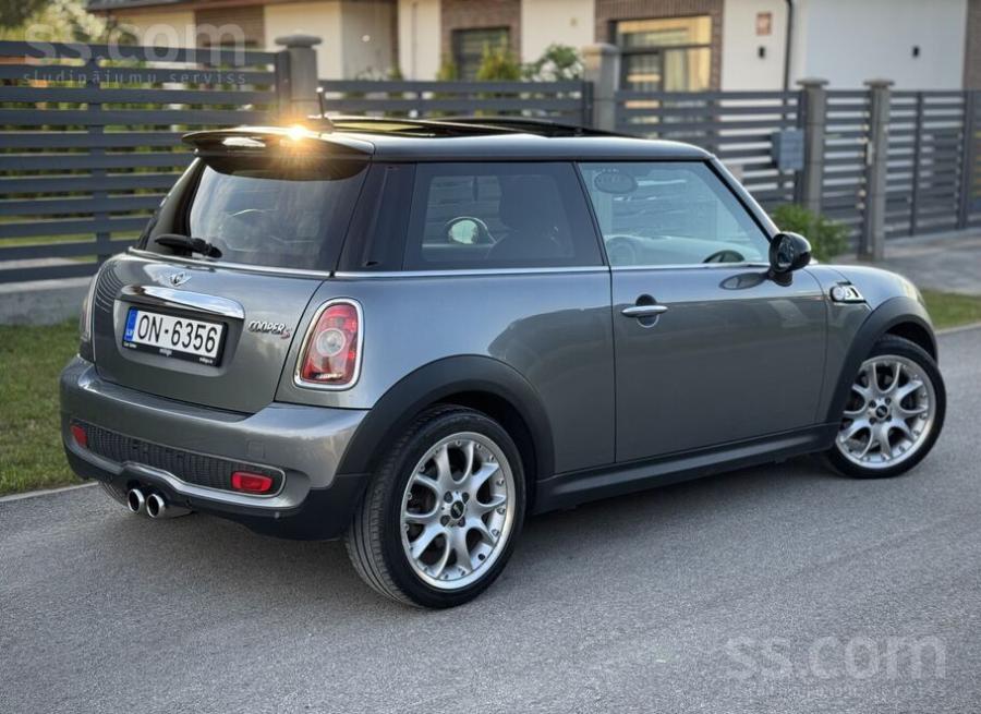 Grey MINI cooper-s 2008 in Jelgava, with an engine capacity of 1.60 L and mileage of 169 thousand km for 5950 €, photo 9 on AUTOMOTO.COM.LV