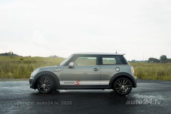 Grey MINI cooper-s 2009 in Tallinn, with an engine capacity of 1.60 L and mileage of 186 thousand km for 6700 €, photo 2 on AUTOMOTO.COM.LV