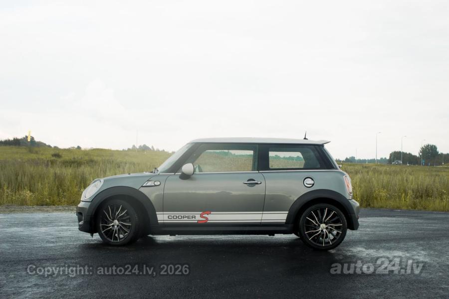 Pelēks MINI cooper-s 2009 Tallina, ar dzinēja tilpumu 1.60 L un nobraukumu 186 tūkst. km par 6700 €, foto 3 vietnē AUTOMOTO.COM.LV
