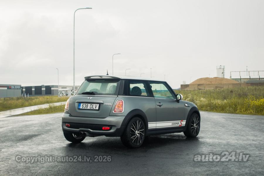 Pelēks MINI cooper-s 2009 Tallina, ar dzinēja tilpumu 1.60 L un nobraukumu 186 tūkst. km par 6700 €, foto 4 vietnē AUTOMOTO.COM.LV