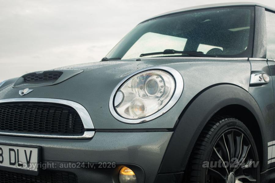 Pelēks MINI cooper-s 2009 Tallina, ar dzinēja tilpumu 1.60 L un nobraukumu 186 tūkst. km par 6700 €, foto 6 vietnē AUTOMOTO.COM.LV