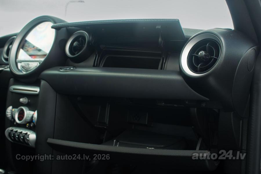 Pelēks MINI cooper-s 2009 Tallina, ar dzinēja tilpumu 1.60 L un nobraukumu 186 tūkst. km par 6700 €, foto 11 vietnē AUTOMOTO.COM.LV