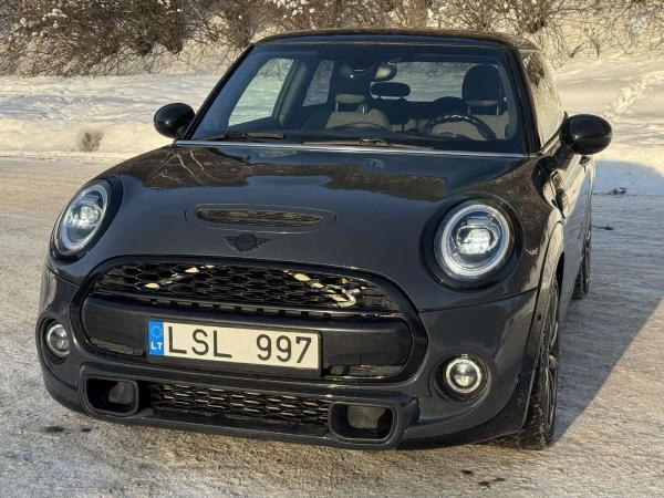Pelēks MINI cooper-s 2014 Viļņa, ar dzinēja tilpumu 2.00 L un nobraukumu 153 tūkst. km par 10900 €, foto 6 vietnē AUTOMOTO.COM.LV